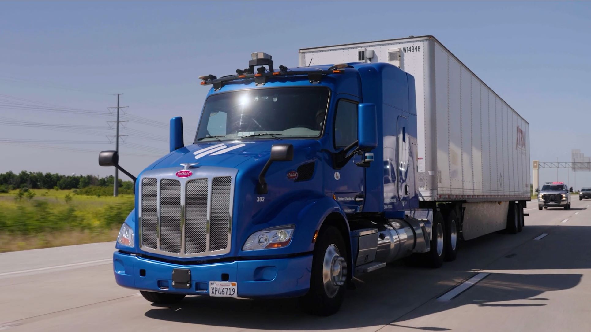 Embark demonstrates autonomous truck emergency-vehicle interaction in ...