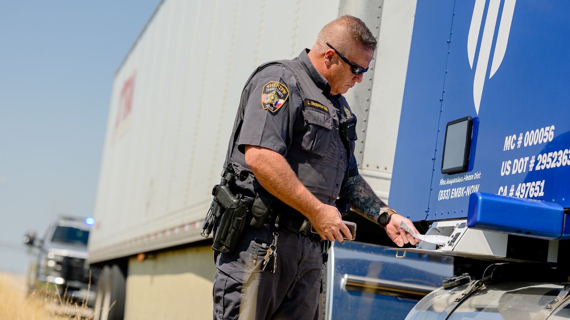 Embark demonstrates autonomous truck emergency-vehicle interaction in ...
