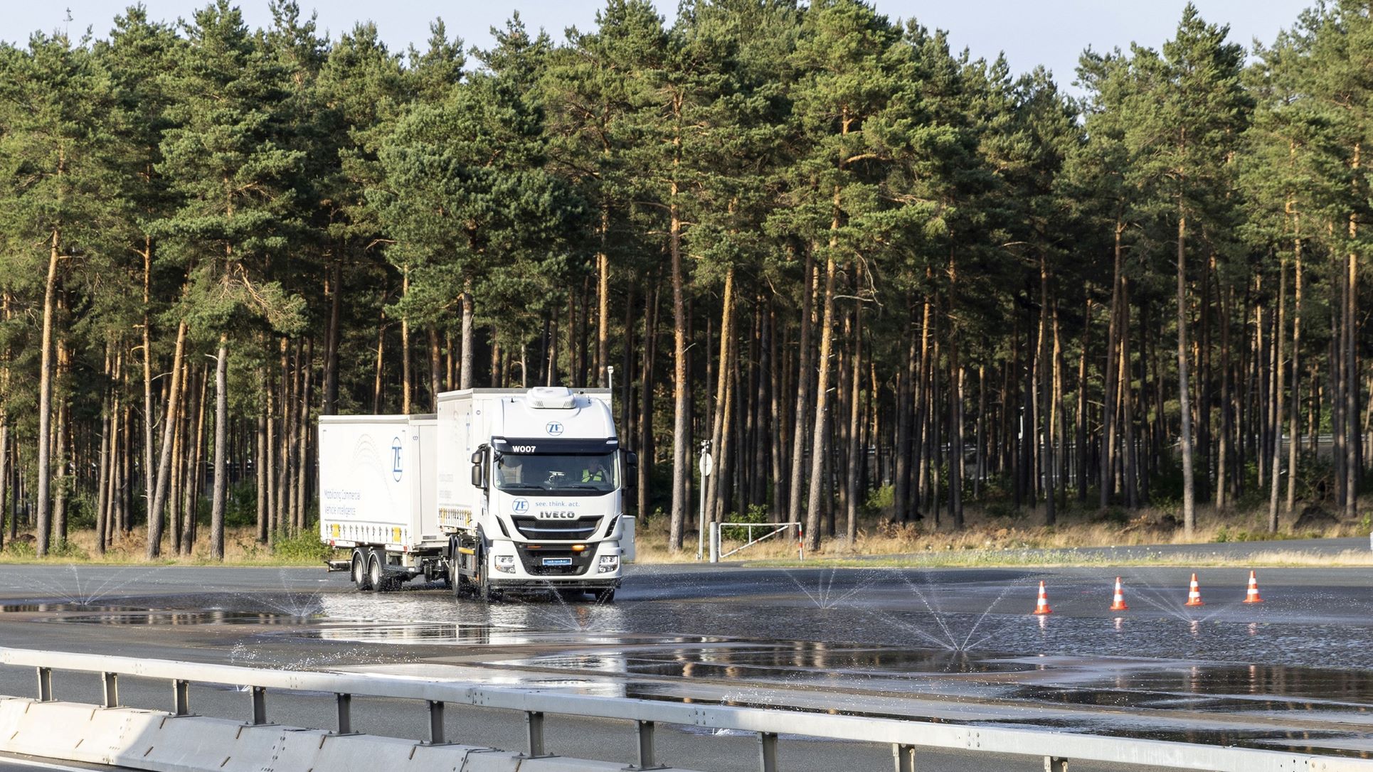 ZF showcases autonomous commercial vehicle solutions from freight yards ...