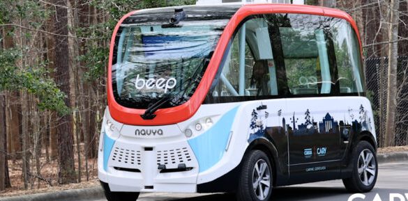 Volvo Launches Autonomous Electric Bus at NTU Singapore - Inside ...