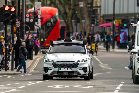 Bayanat and Oxa Form Strategic Partnership to Advance Autonomous ...